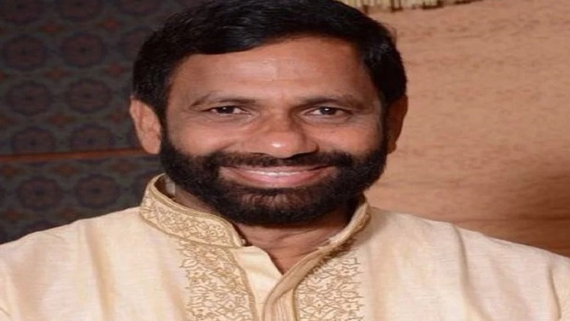 महिला से छेड़खानी, जैकेट फाड़ा, घसीटा, मारा - शिवसेना (उद्धव) नेता धराया