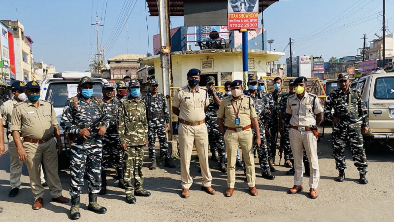 खंडवा: हिंदुओं के साथ दिखी लड़की, मुस्लिम कट्टरपंथियों ने काटा बवाल